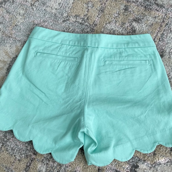 Lilly Pulitzer | Shorts | Lilly Pulitzer Buttercup Stretch Shorts | Poshmark